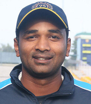 T Suman ensures Deccan victory | Cricket | ESPNcricinfo.com