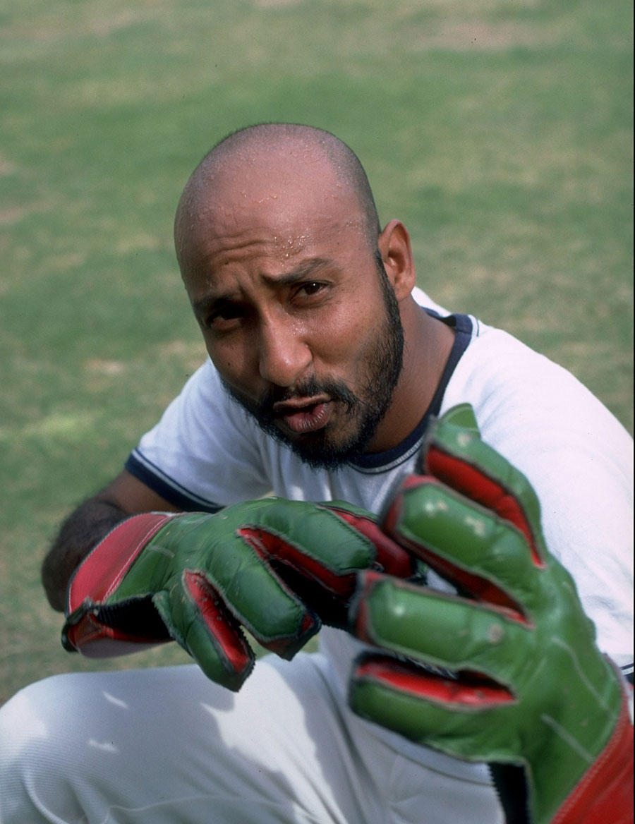 Syed Kirmani Photos - Syed Kirmani Photo Gallery | Veethi