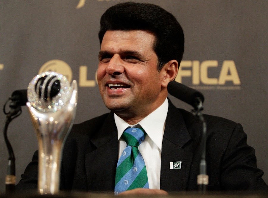 Aleem Dar wins best Umpire of the year award. - Cricket Talk - Indian ...