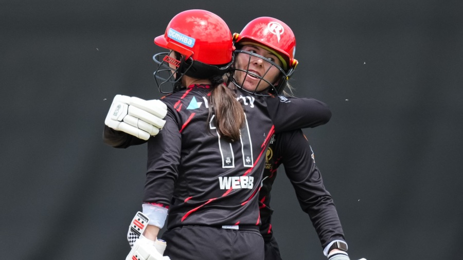 WBBL 2025 - Wareham's all-round show helps Renegades sink Sixers ...