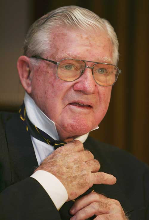 Neil Harvey - Alchetron, The Free Social Encyclopedia